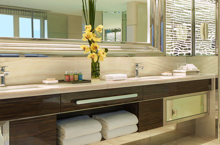 Hotel reservations. Book your best hotel room with Regal!